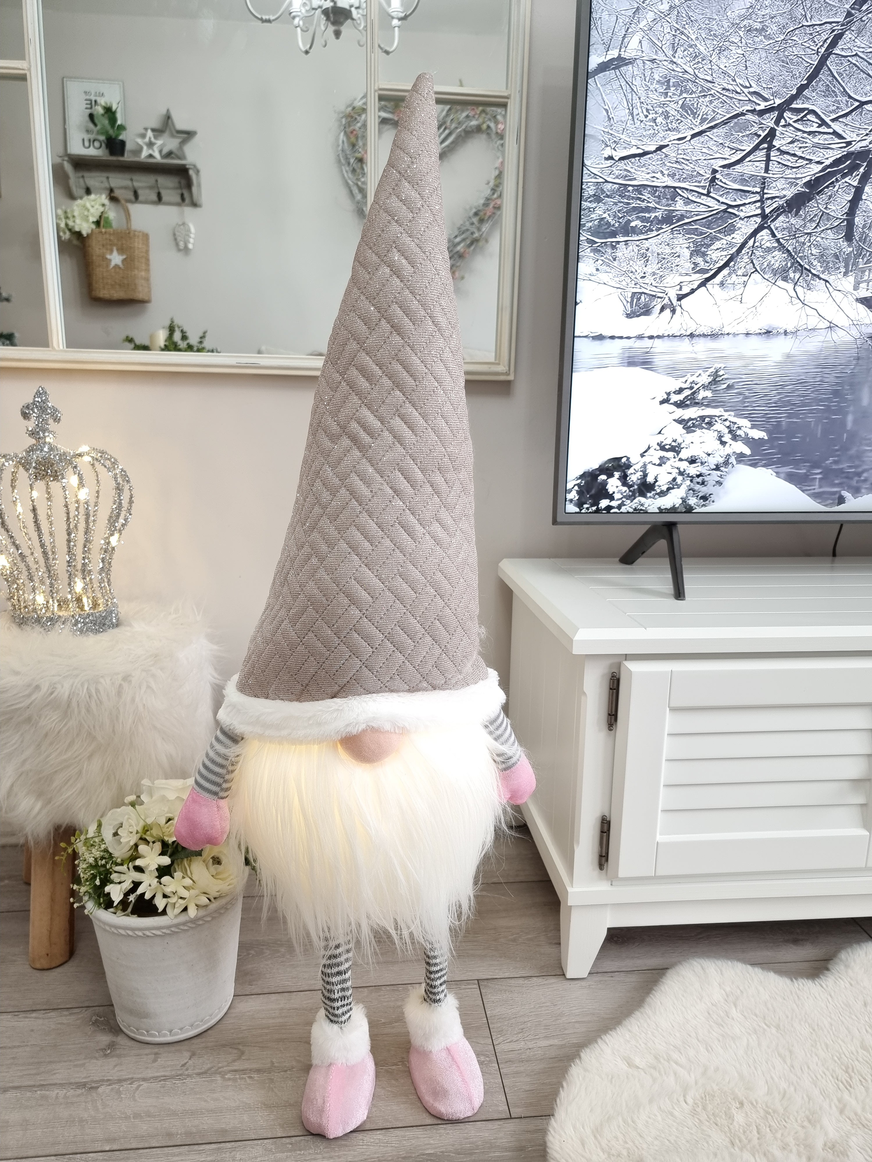 Ultra Sparkling Pink Light Up Gonk – Peony Blossom Interiors