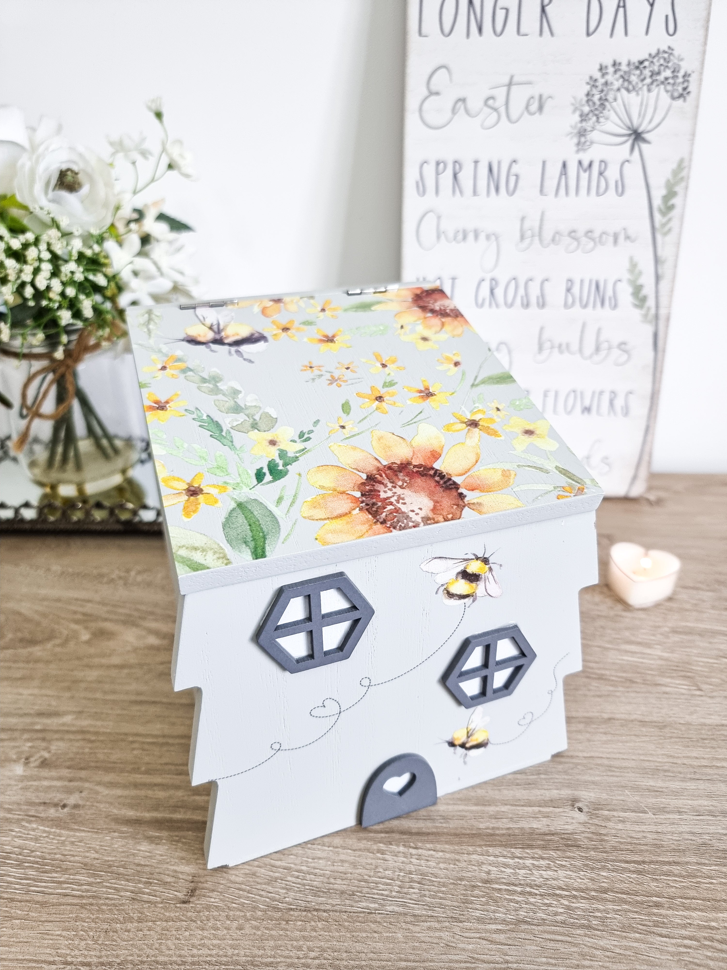 Sunflower & Bee Wooden Storage Caddy – Peony Blossom Interiors