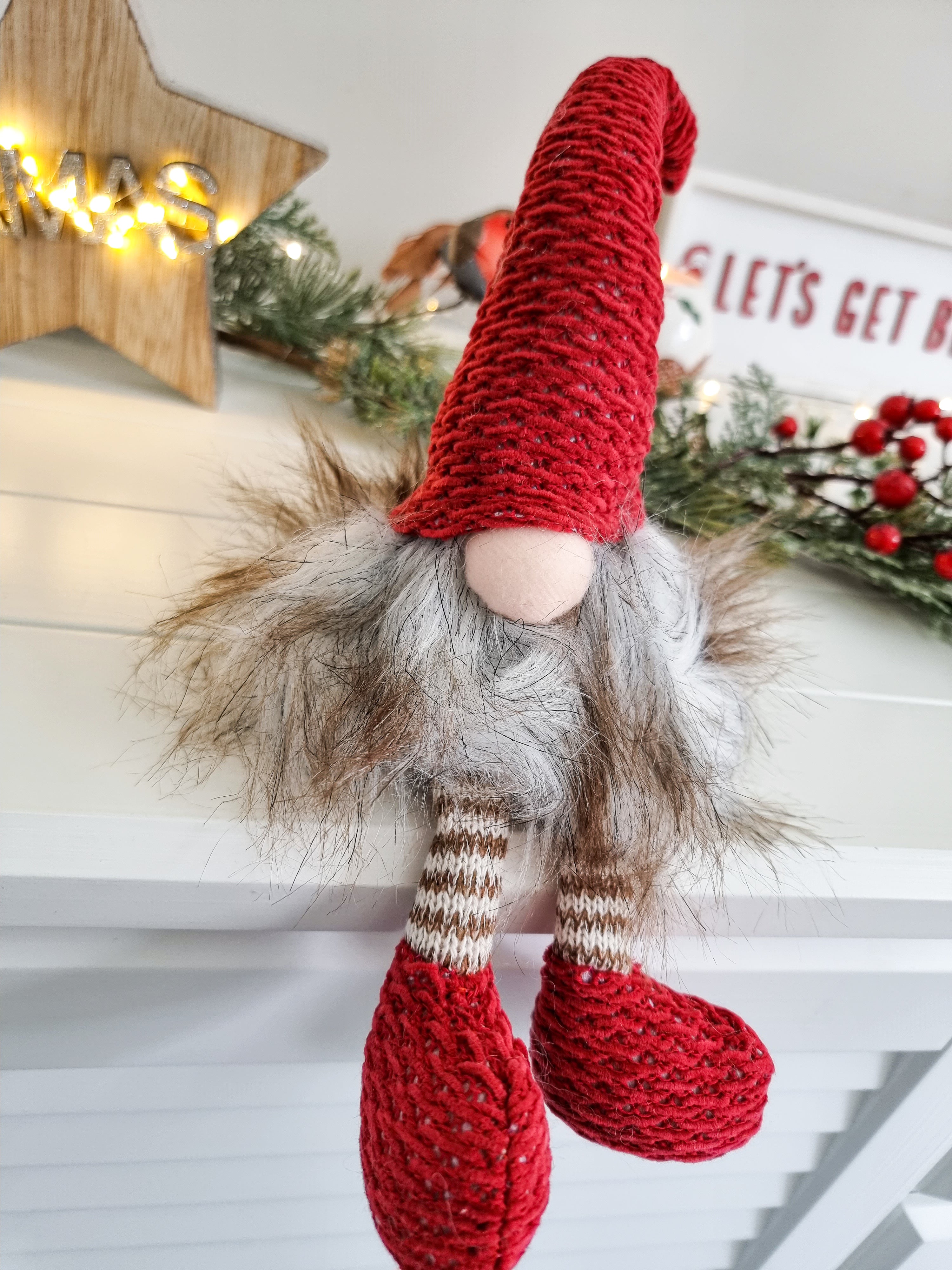 Red Fluffy Mini Sitting Festive Gonk – Peony Blossom Interiors